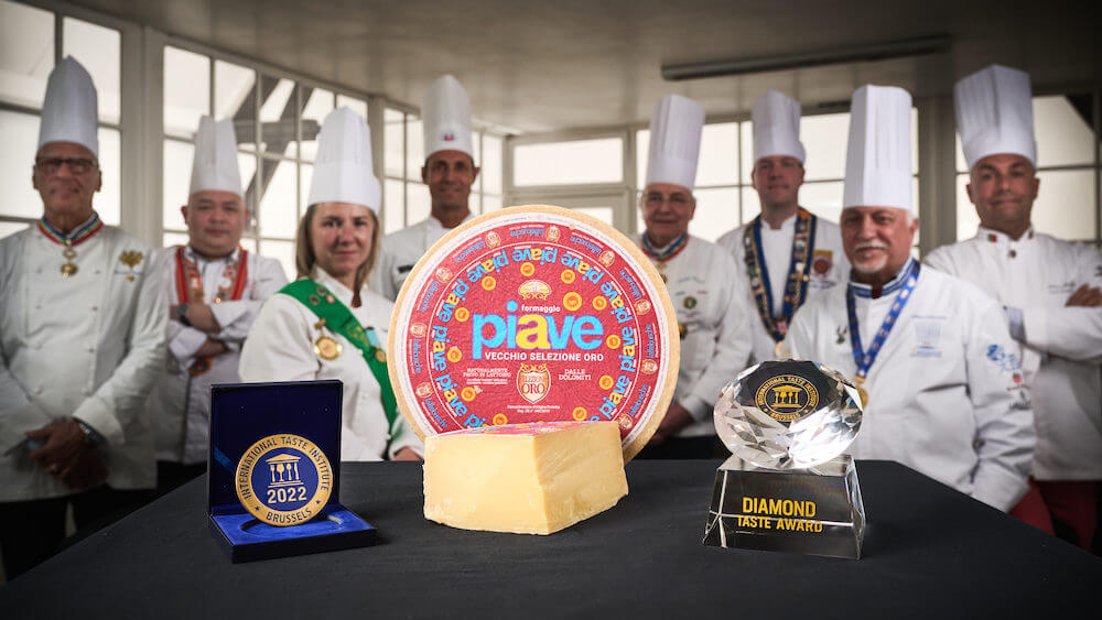 Il Formaggio Piave Dop premiato dagli chef internazionali con il ...